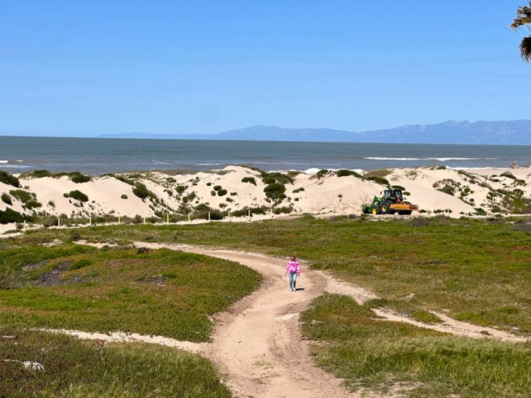 Zachari Dunes – Beachfront Best Kept Secret (in Oxnard)